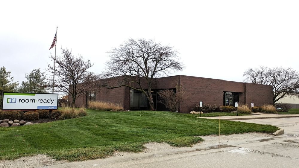 AXIS 360 | Office Building Sells | 2200 N. Main Street